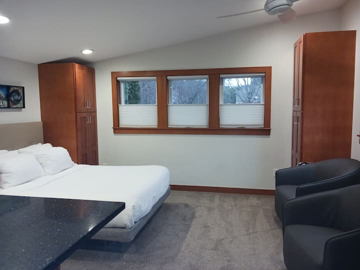Treehouse Feel. Cozy. Hot Tub. Sights/bars/cafès. - Seattle, WA