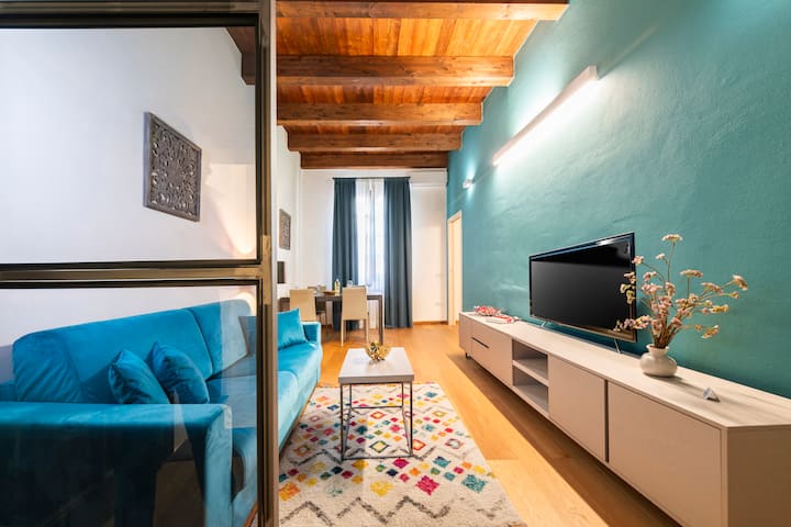 Suite Deluxe In Historic Palace Sassari Citycenter - Sassari