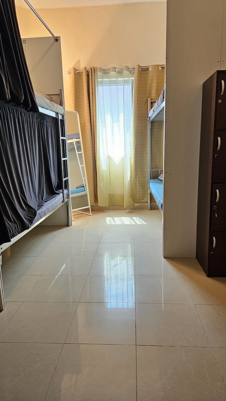 Paradiso Hostel - Abu Dhabi