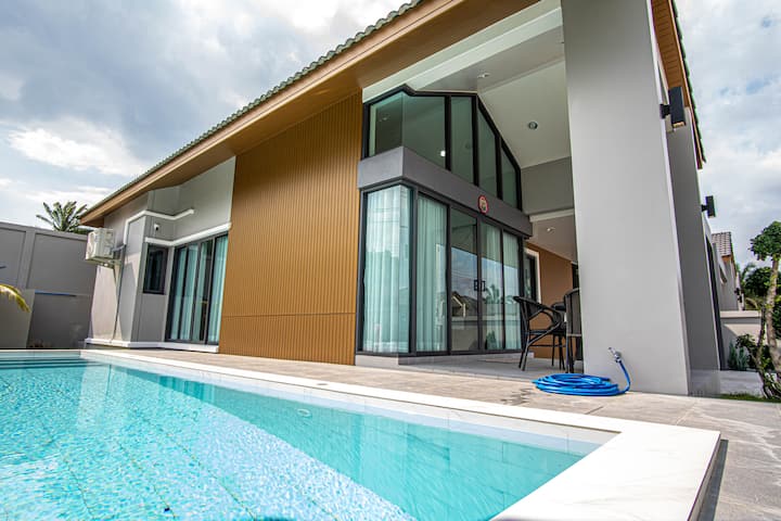 3-bedrooms Luxury Modern Nordic Style Pool Villa - Ao Nang