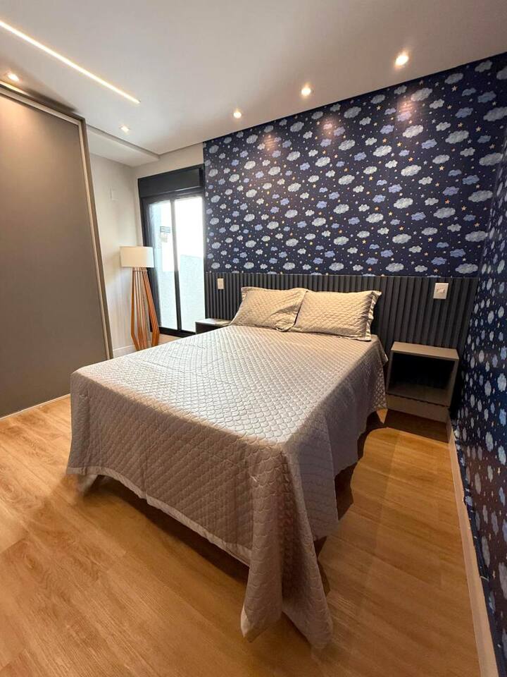 Quarto Suíte 02 Privativo Em Casa De Luxo. - Cuiabá