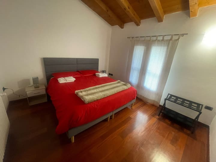 Bella Vita House - Camera Matrimoniale - Asolo