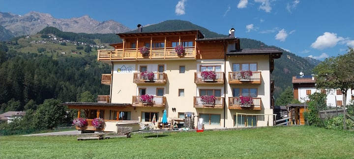 Hotel Nel Parco Dello Stelvio - Cogolo