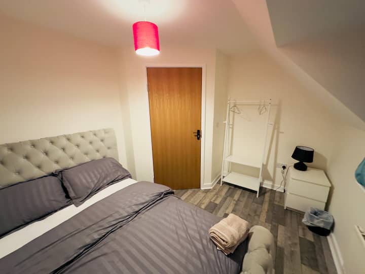 Single Room With Double Bed. - Ipswich