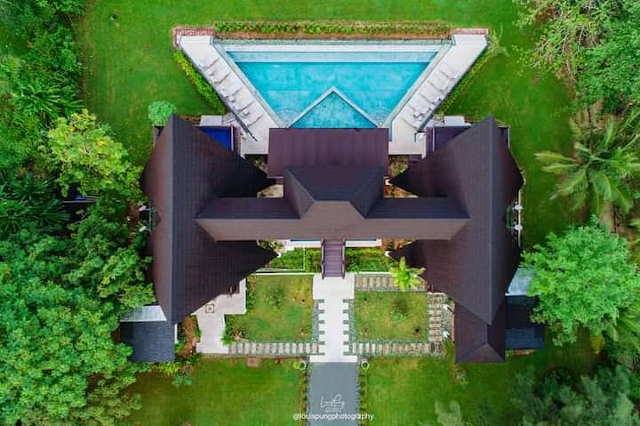 2 Bedroom Beach Front With Private Swimming Pool - Kudat