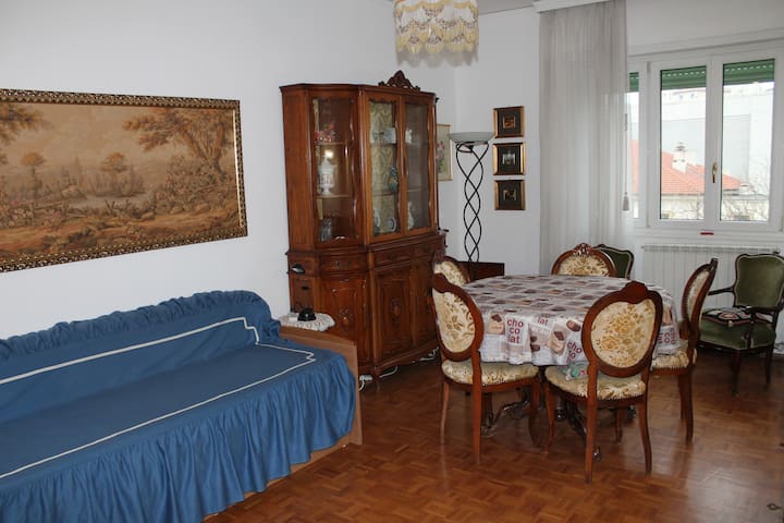 Appartamento Spazioso Per Famiglie - Trieste