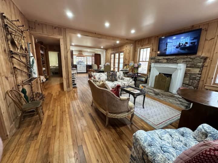 Luxury Cottage In Prime Location - Cashiers, NC