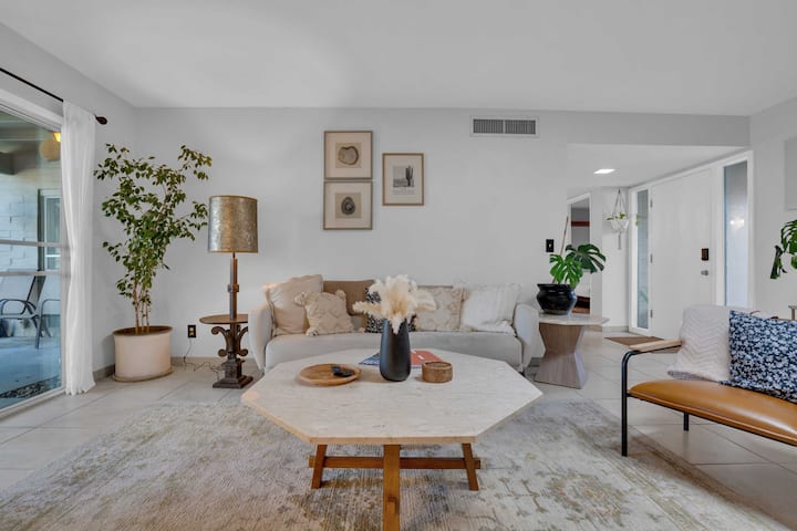 Cozy & Charming Getaway W/pool - Tucson, AZ