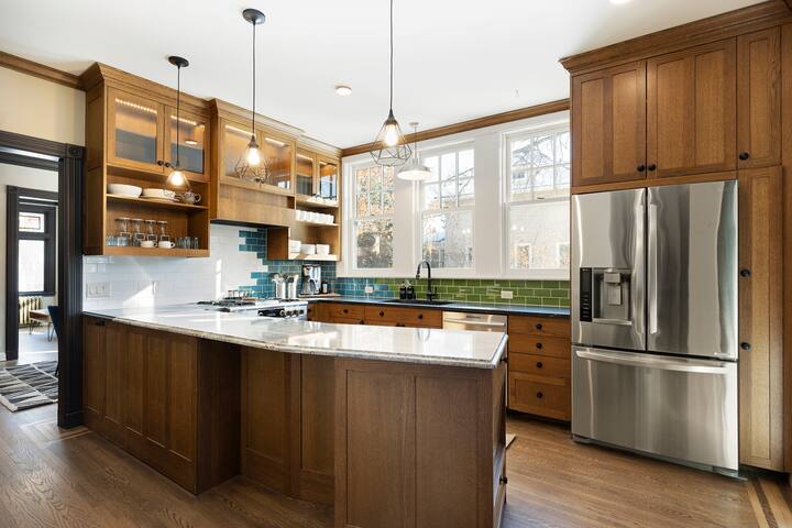 Victorian Delight - Cottage Grove, MN