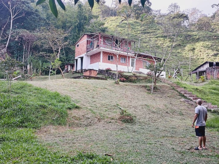 Finca Hotel Villa Alenadra - San Luís