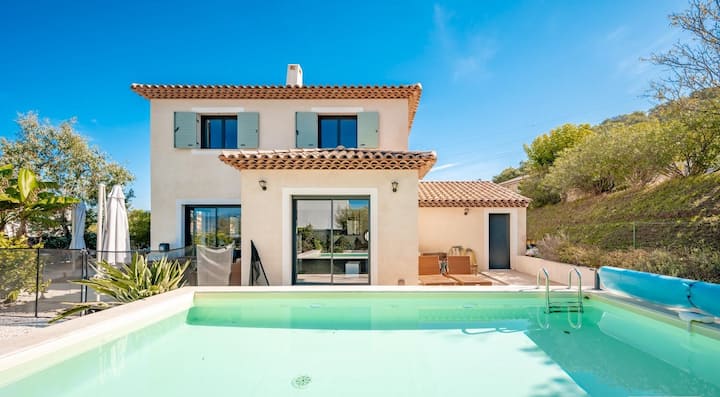 Villa Classée 3 Etoiles Avec Piscine 20' De La Mer - Pierrefeu-du-Var