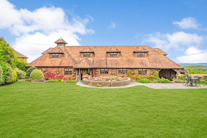 Single Room & Private Bathroom - Crowborough