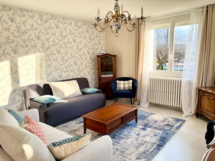 Charmant Appartement Dans Maison - Albertville