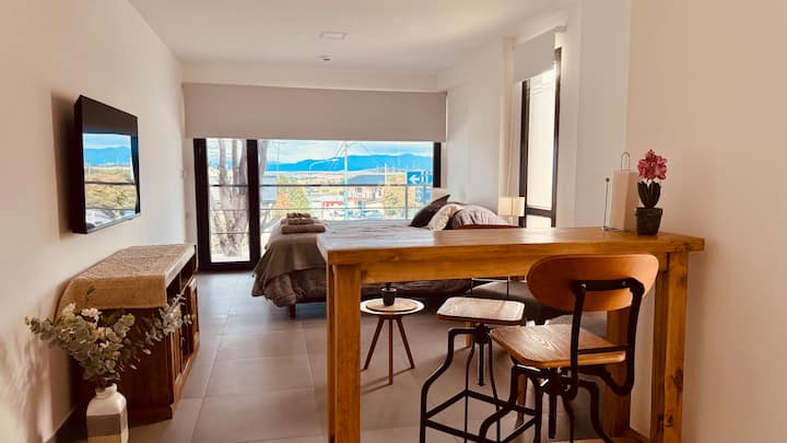 Downtown Cosy Studio W/ Balcony - Ushuaia