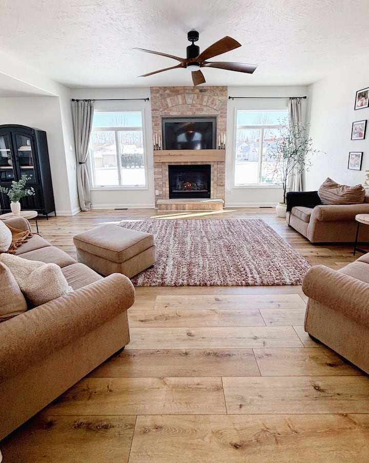 Modern Spacious 4br Ranch Retreat - Appleton, WI