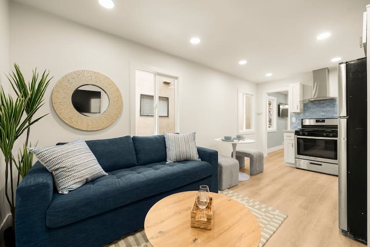 Newly Remodeled 1-br Unit In Beachfront Building - 발보아 섬