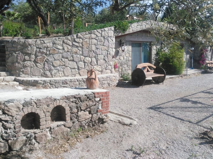 Assos Sivrice Deveboyun Konuk Evi - Assos