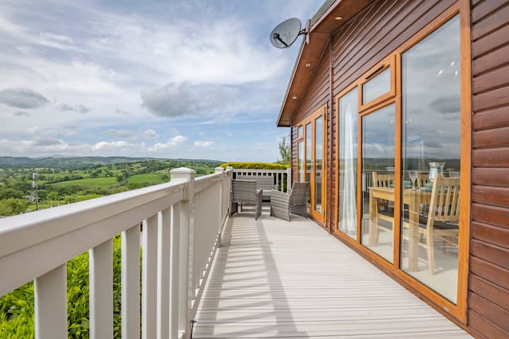 Gwrych Lodge - Pet Friendly - Abergele