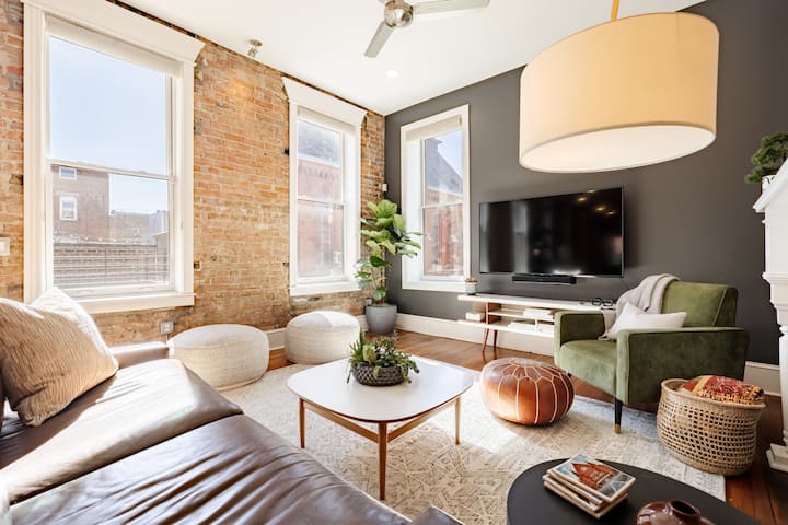 Luxury 4br | Free Parking | Walk Washington Park - Cincinnati, OH