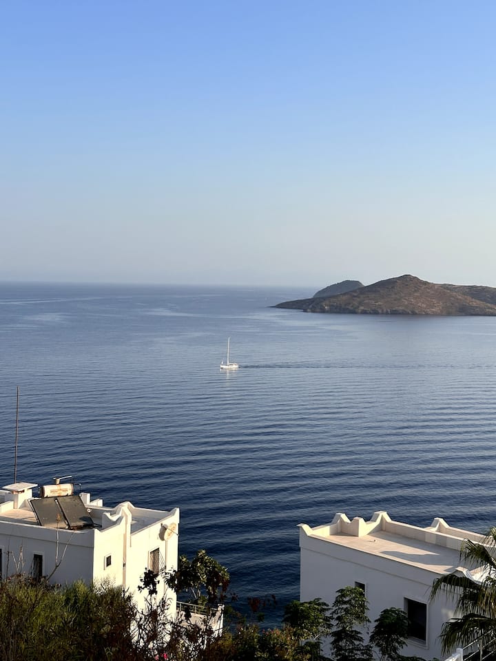 Deniz Manzaralı Triplex-bodrum - Yalıkavak