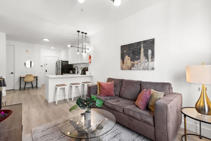 Stellar 1br ! 15 Min From Ewr Free Parking! - Elizabeth, NJ