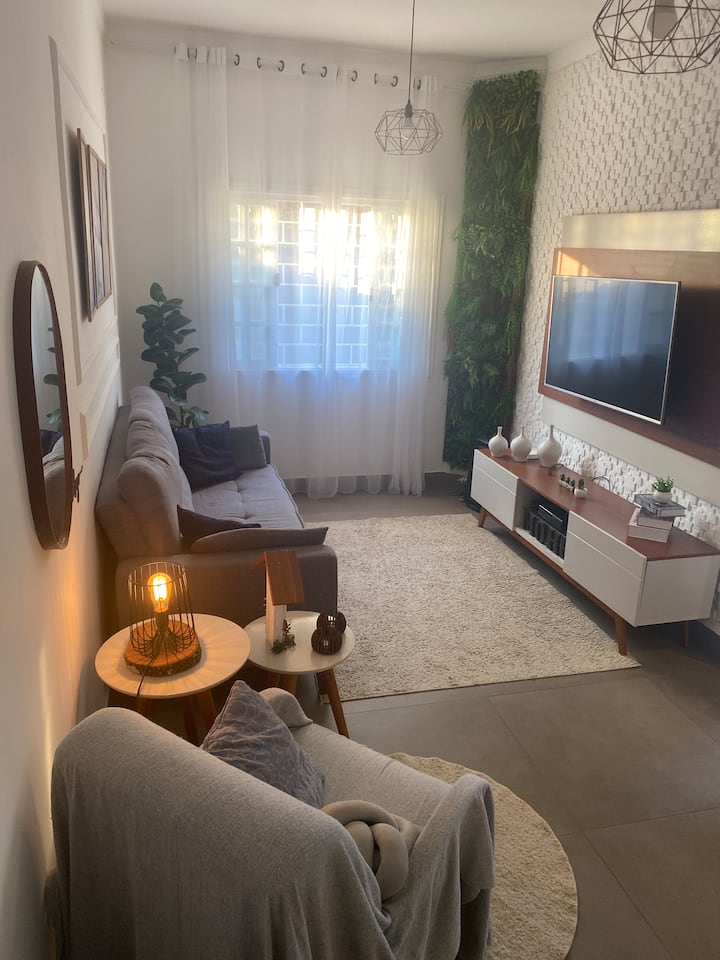 Casa Ampla Com Garagem. Seu Pet é Bem Vindo! - Bertioga