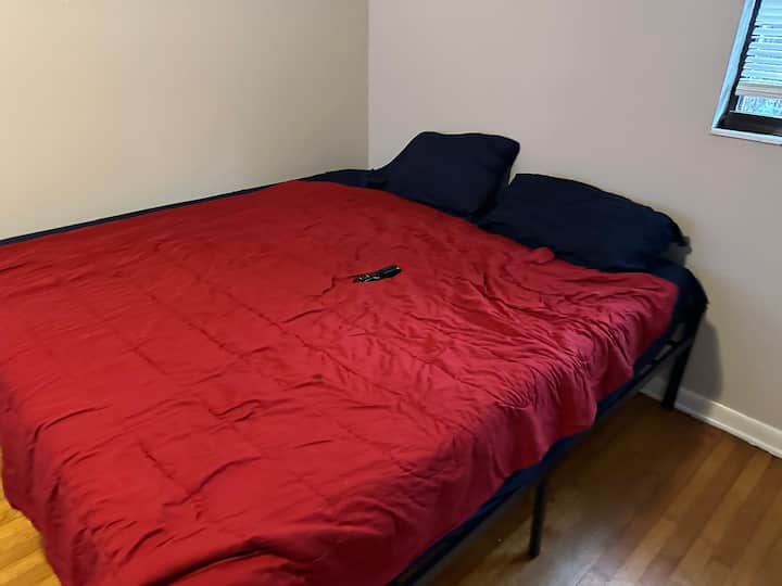 Happy Home - Needs Guests - Tallahassee, FL