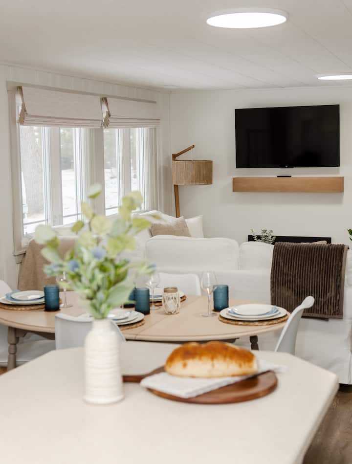 Beach And Bay Cottage In Rondeau - Chatham