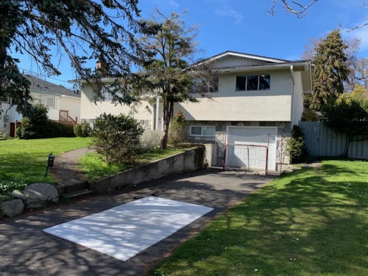 Fairfield Mid Century Home - Victoria