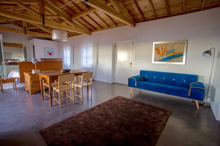 Blue House - A Cosy Retreat Overlooking Nature - Azores