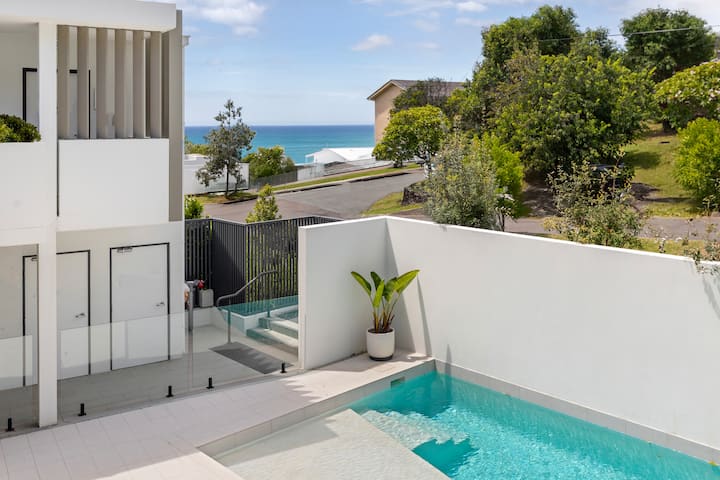 Coolum 'First Bay'-water Views! - Coolum Beach