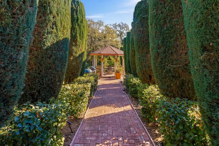 The Curated Haven, By Vinifera Homes - Sonoma, CA