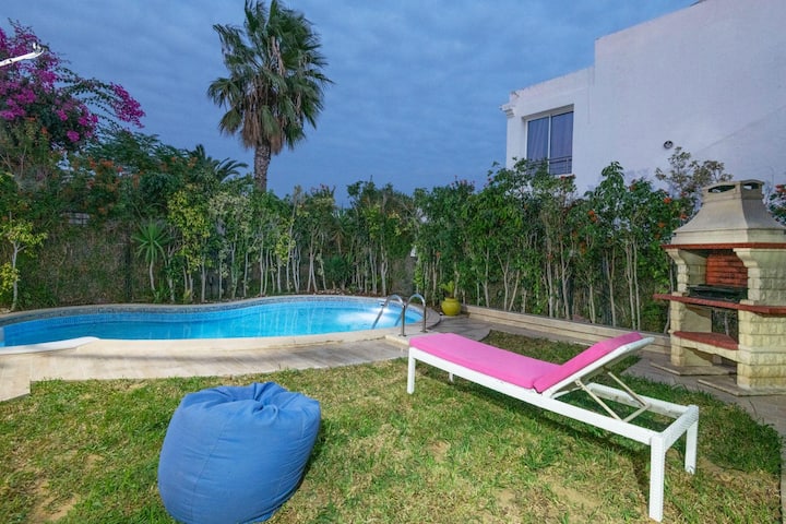 Plage Privée, Piscine & Jardin - Hammamet