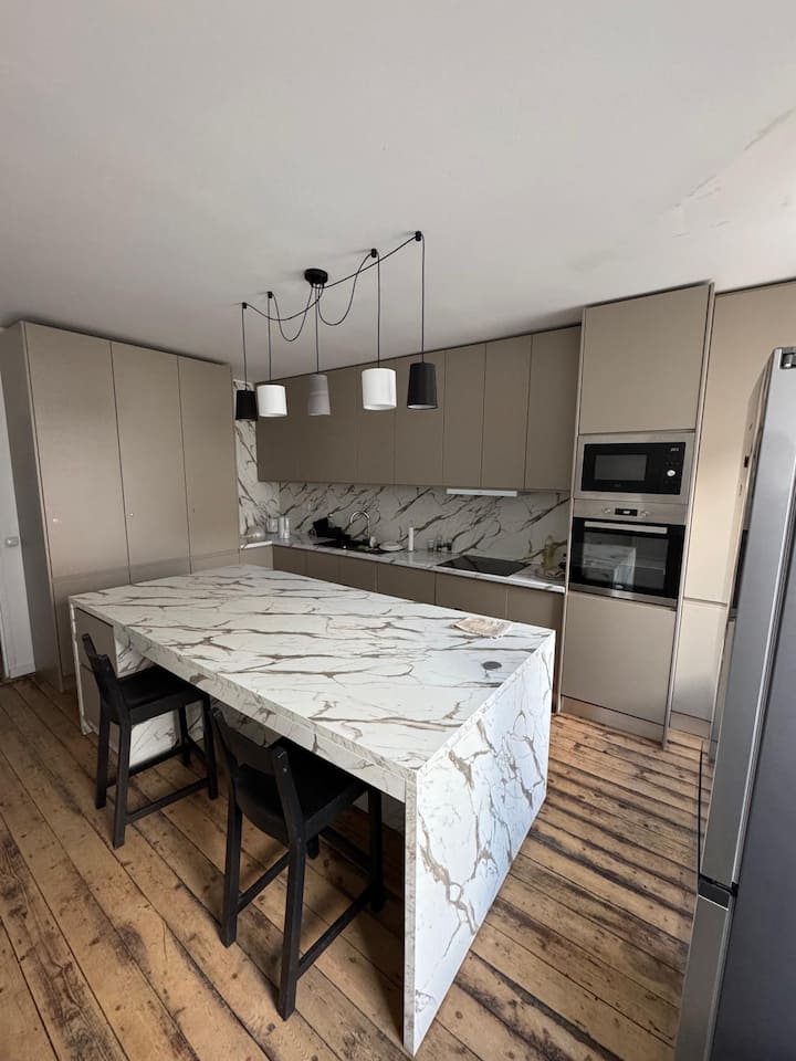 Ten Tu Habitacion En Casa Lujosa - Esch an der Alzette