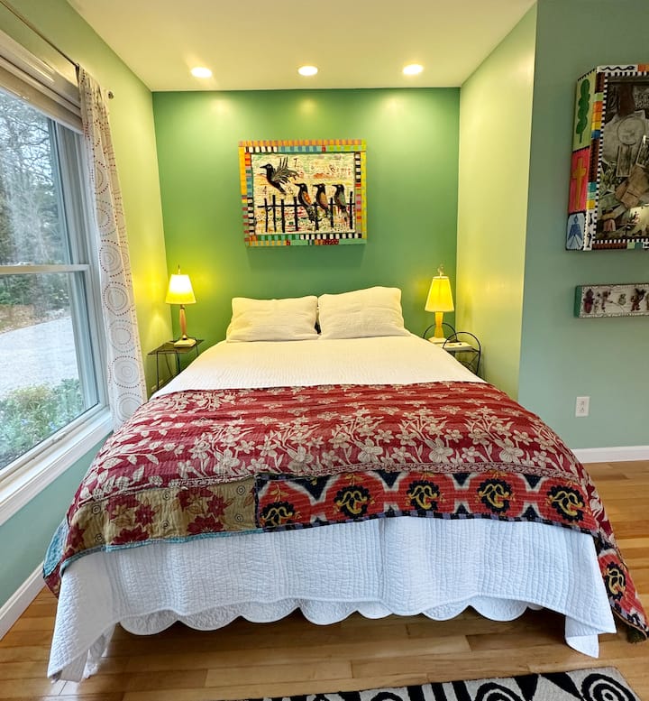 Great Gardens Near The Beaches! - Rhode Island