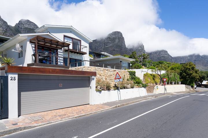 Cozy Beach House - Cape Town
