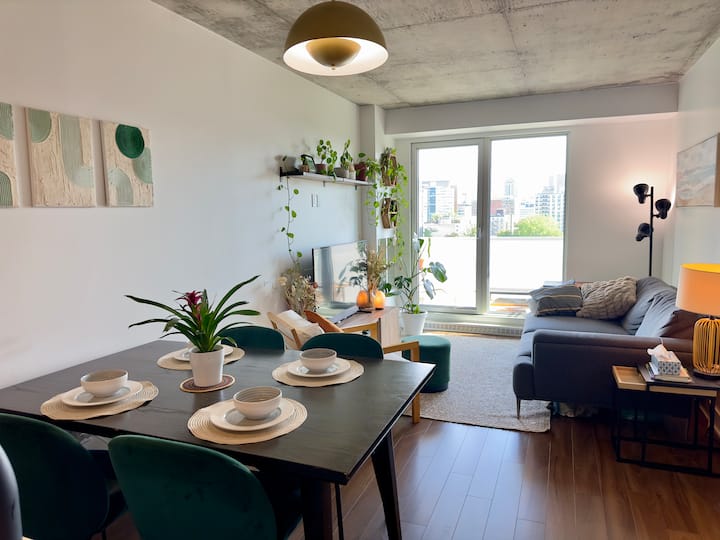 Cozy 1 Bed In Downtown - モントリオール