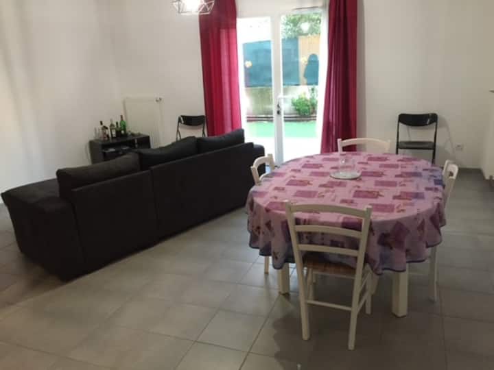 Maison De Ville Très Agréable - Trets