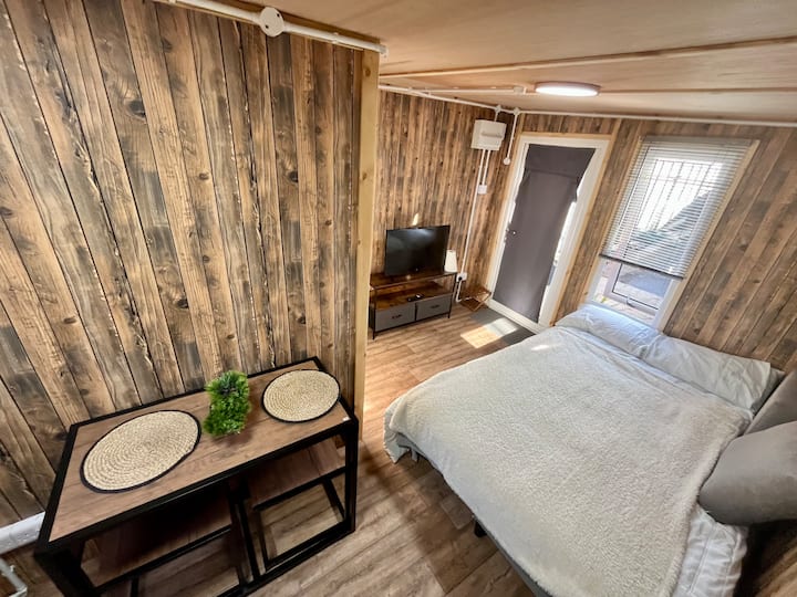 Cosy Log Cabin Retreat - Reading