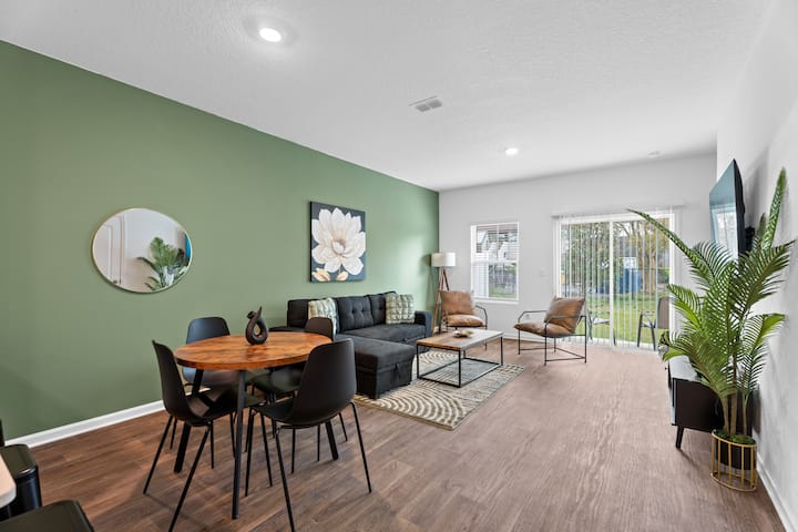 Beautiful 2br Townhome Close To Beach/mayo Clinic* - Jacksonville, FL