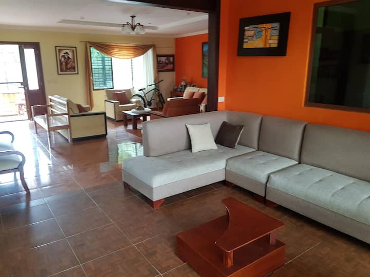 Hermosa Quinta En Yunguilla - Santa Isabel