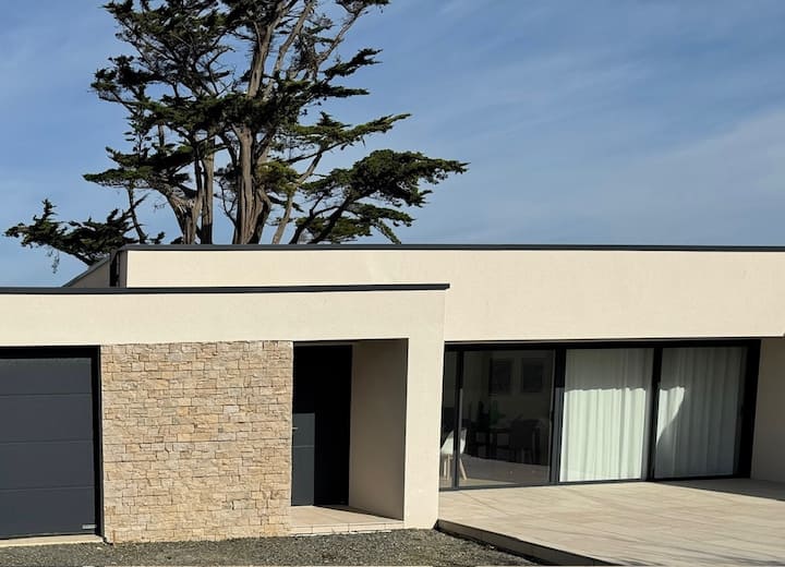 Maison, à 100 M De La Plage Du Coz-pors - Plage de Trégastel