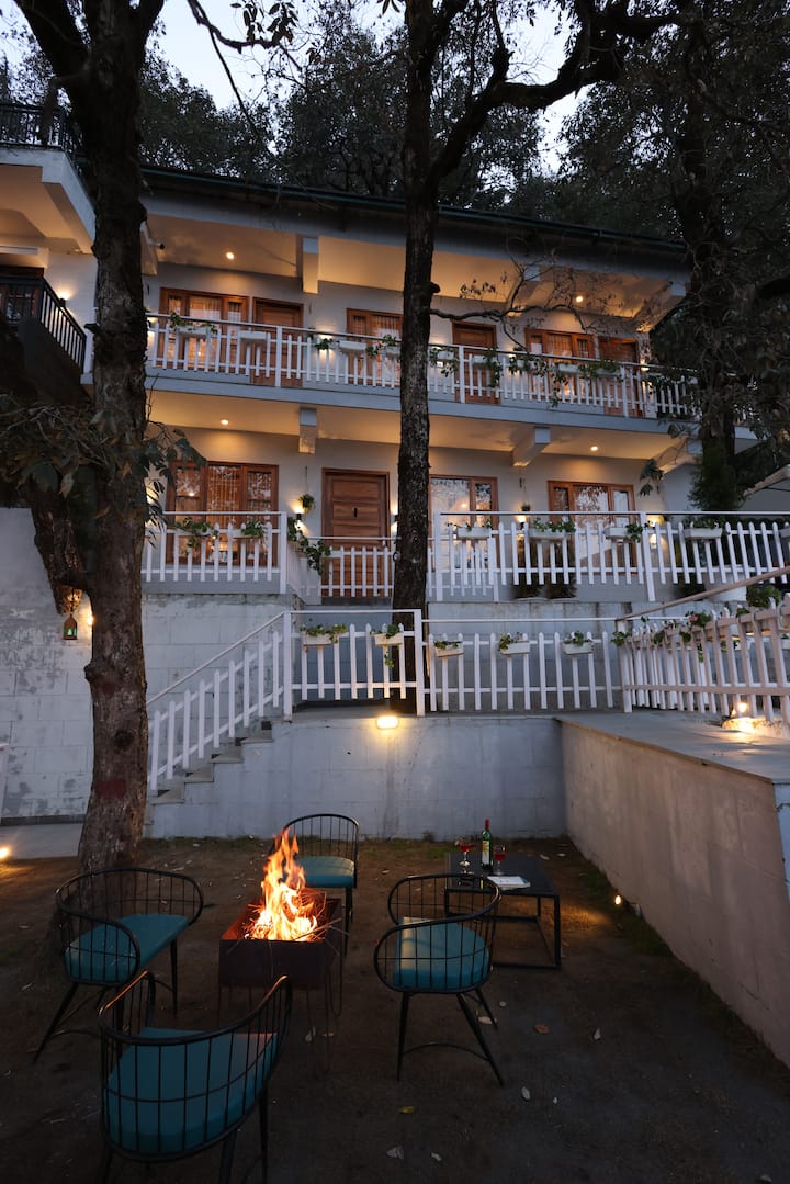 Himalayan Bliss 4bhk Villa | Mall Road Mussoorie - Mussoorie