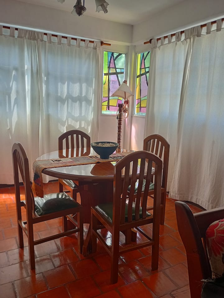 Cómodo Departamento Con Cochera Propia En Salta - Salta