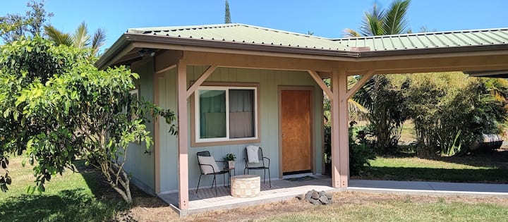 Barefoot Bungalow
Ge139475558402 - Keaau, HI
