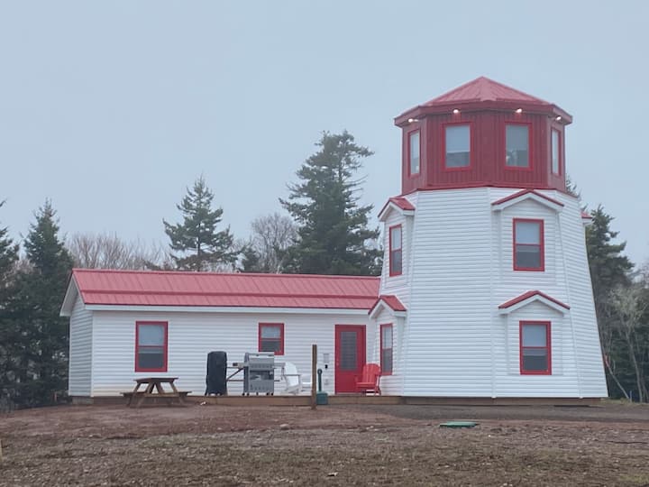 Nordic Lighthouse Five Islands - Nova Scotia