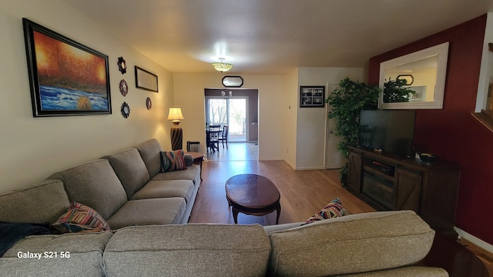 Comfortable 2-bedroom Townhome - Newark, DE