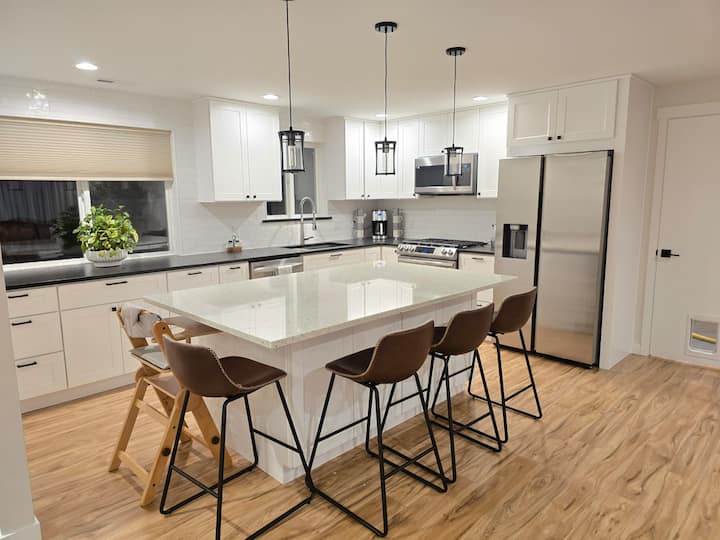 Home In Anacortes - Anacortes, WA