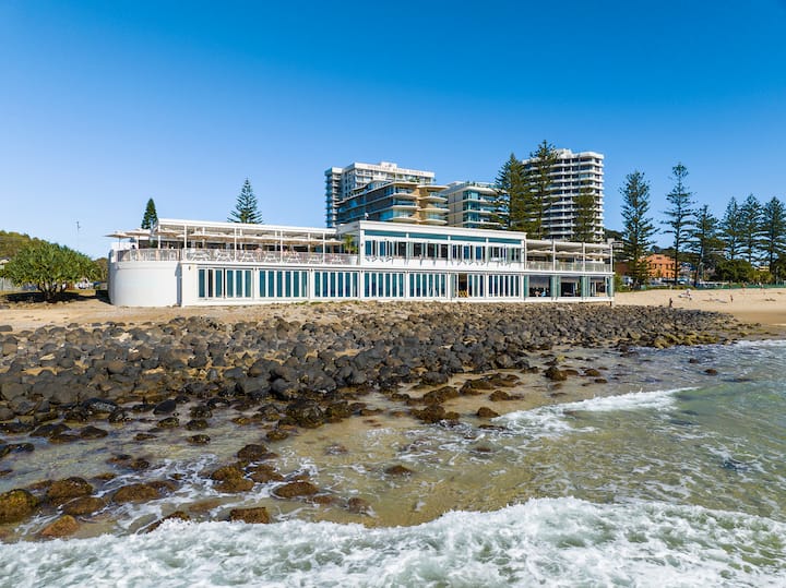 Perfect Location - Burleigh Heads - Gold Coast