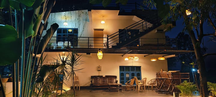 Tuesday Farm Stay - Full Villa - Bangalore
